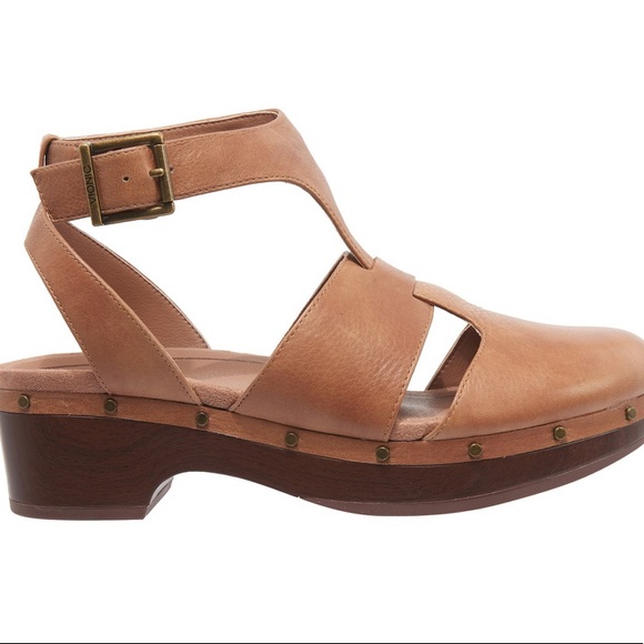Vionic | Shoes | Nib Vionic Toffee Faye Clogs Leather | Poshmark
